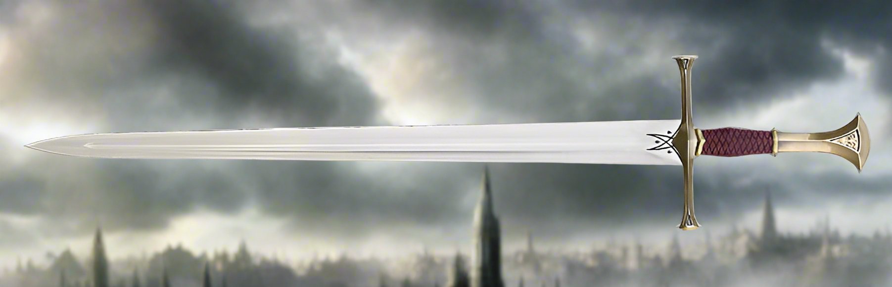 Lord of the Rings: Sword Of Isildur with Wall Display — Secret Compass