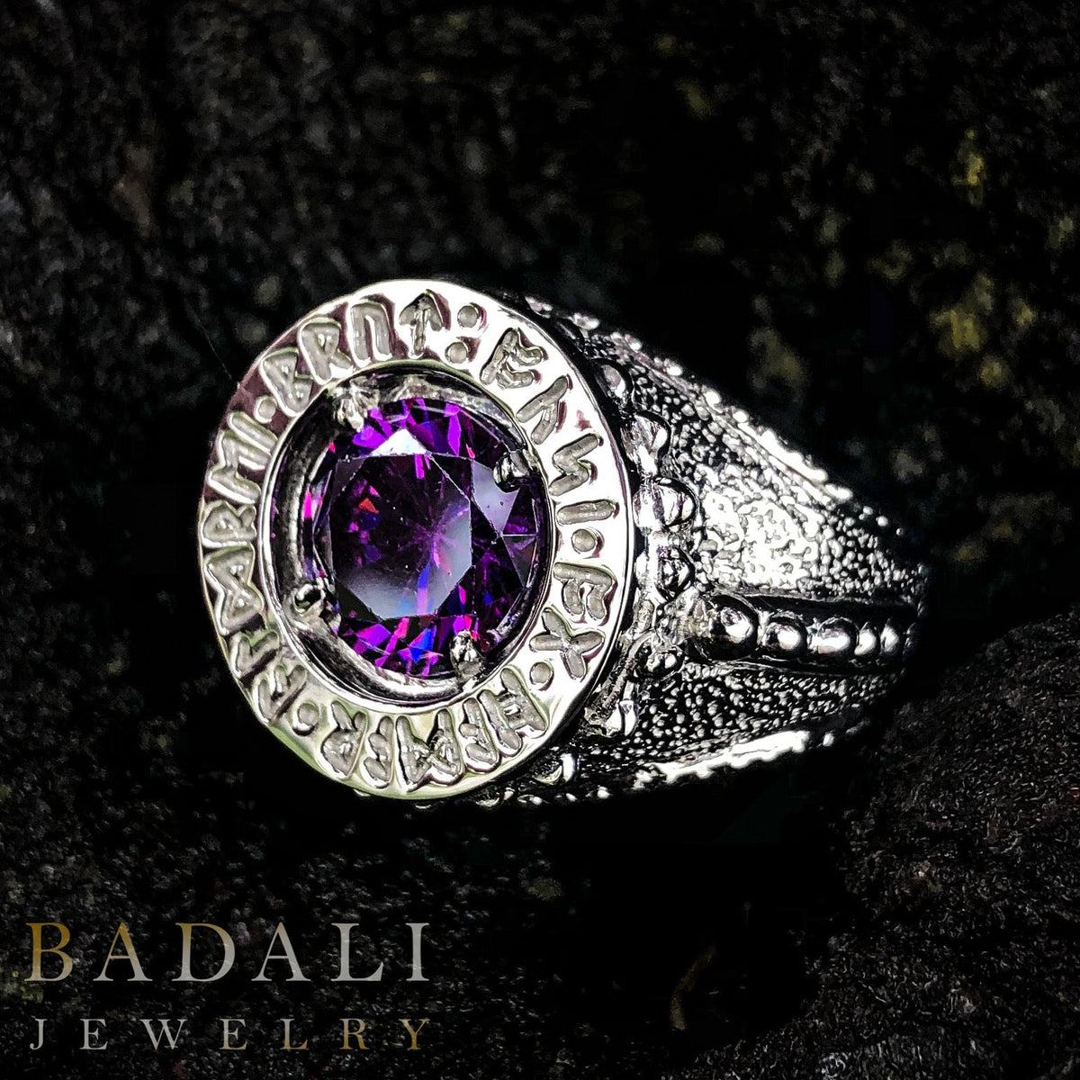 The Hobbit: Dwarven Ring Of Power — Secret Compass