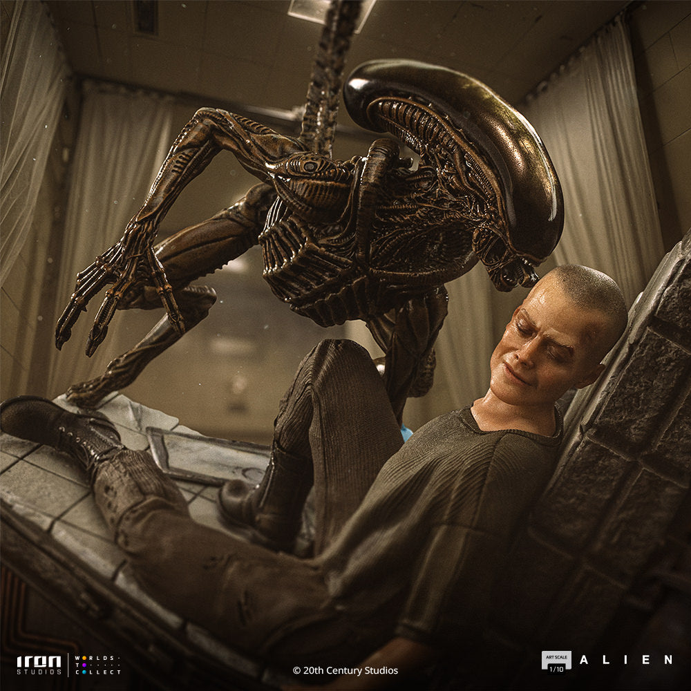 Alien 3 (1992): Ellen Ripley and Dog Alien — Secret Compass