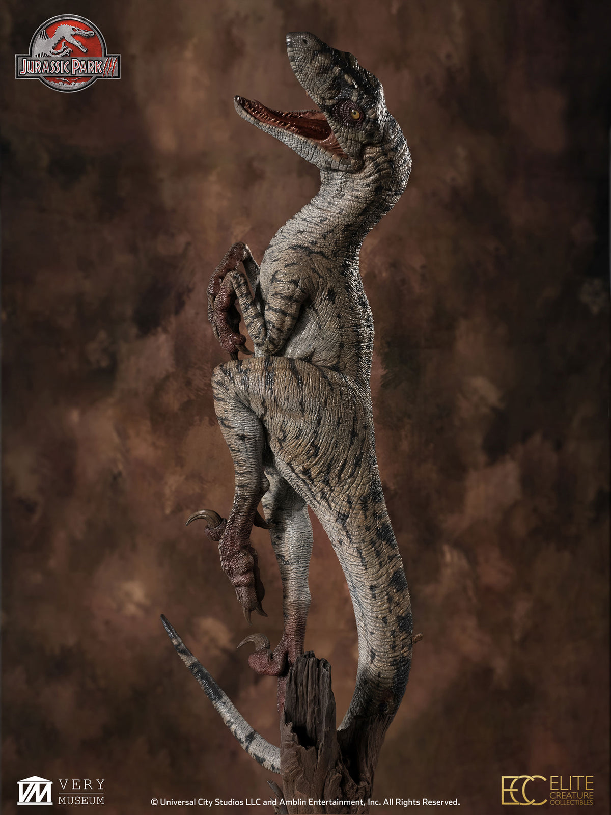 Jurassic Park III (2001): Female Velociraptor White Queen Maquette ...