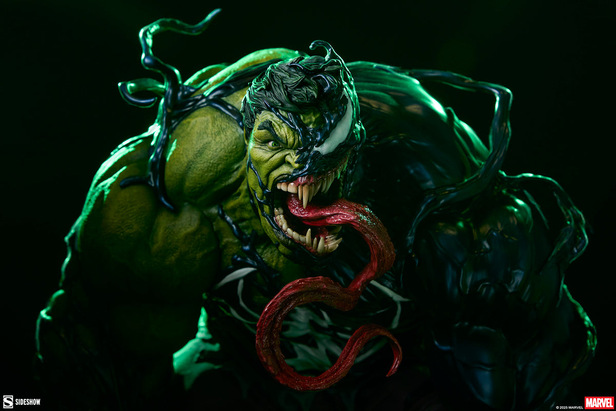 Marvel Comics: Venomized Hulk Premium Format Figure — Secret Compass