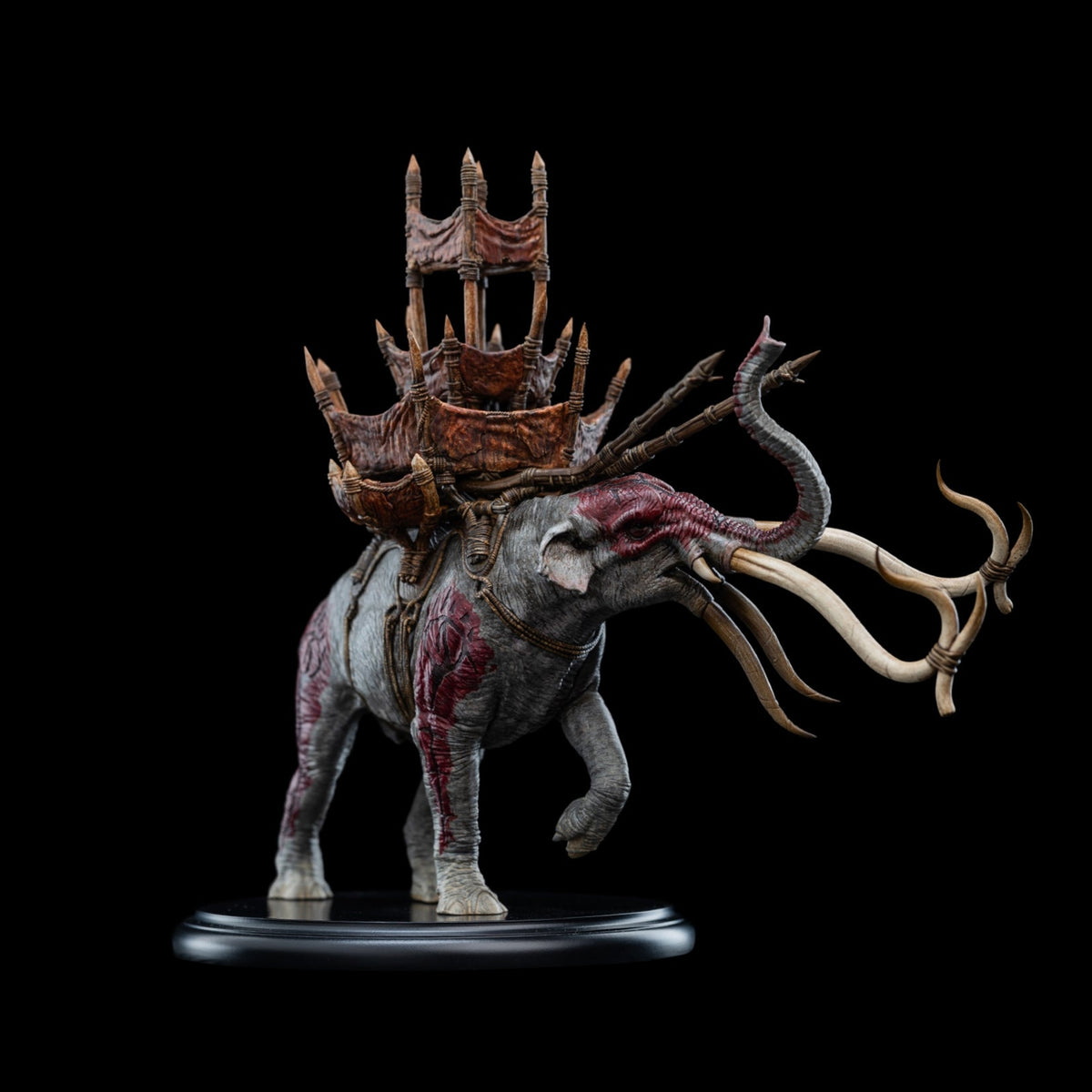 Lord of the Rings: Mumak in Battle Miniature Statue — Secret Compass