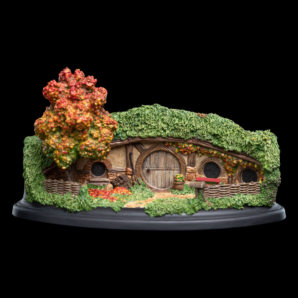 Hobbit Holes 18 Gardens Smial — Secret Compass